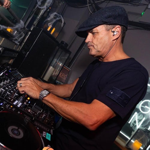 new deep Chart by Tony Grimley on Beatport | Music Download & Streaming ...