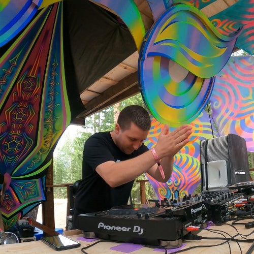Summer of 24 Chart by Xenoben on Beatport | Music Download & Streaming ...