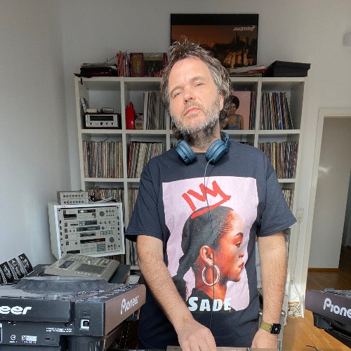 September 2022 Charts Chart by Ian Pooley on Beatport | Music Download ...