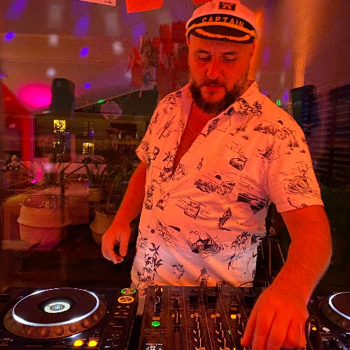Ante Perrys PORQUE charts Chart by Ante Perry on Beatport | Music ...